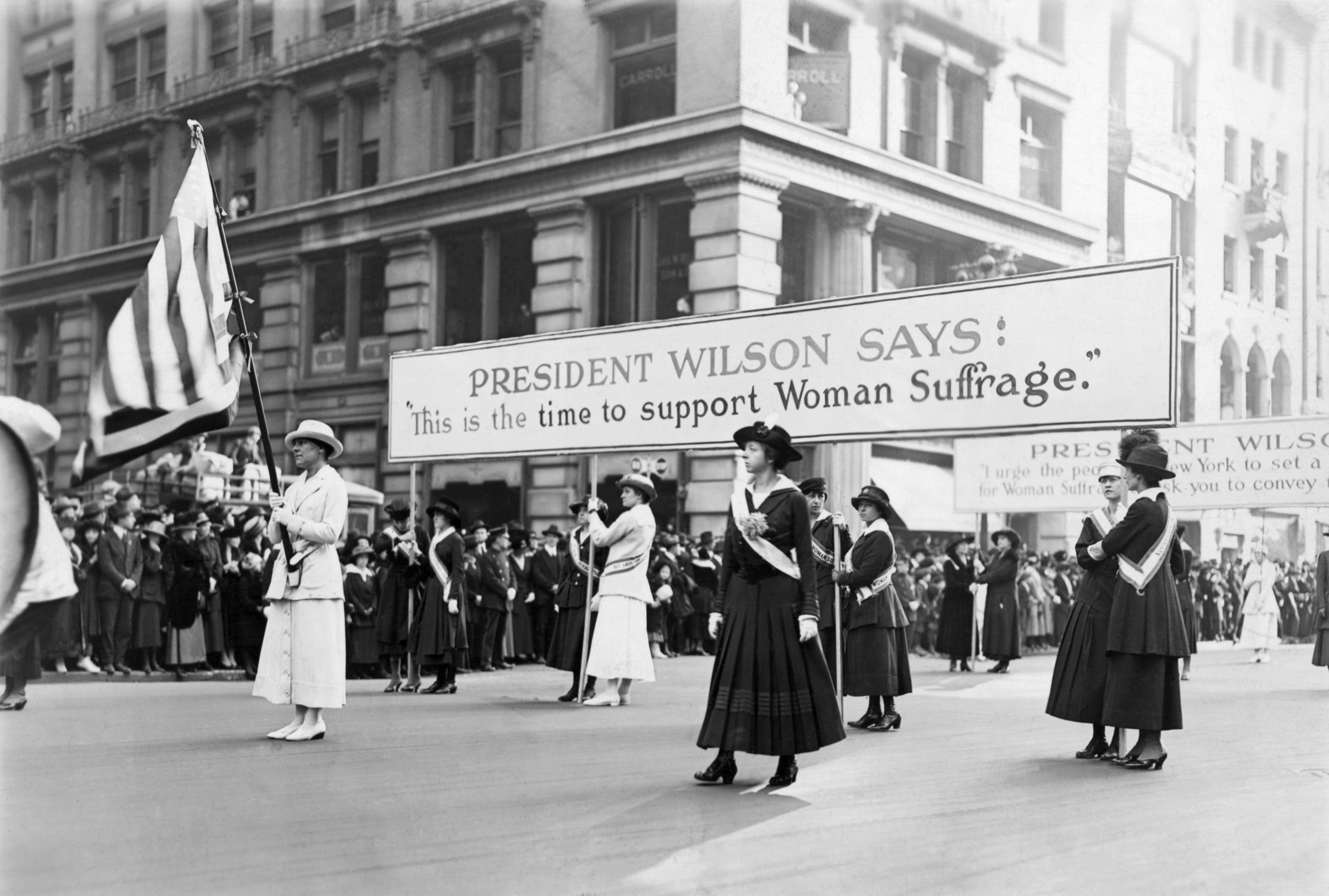 Women’s Suffrage - The U.S. Movement, Leaders & 19th Amendment