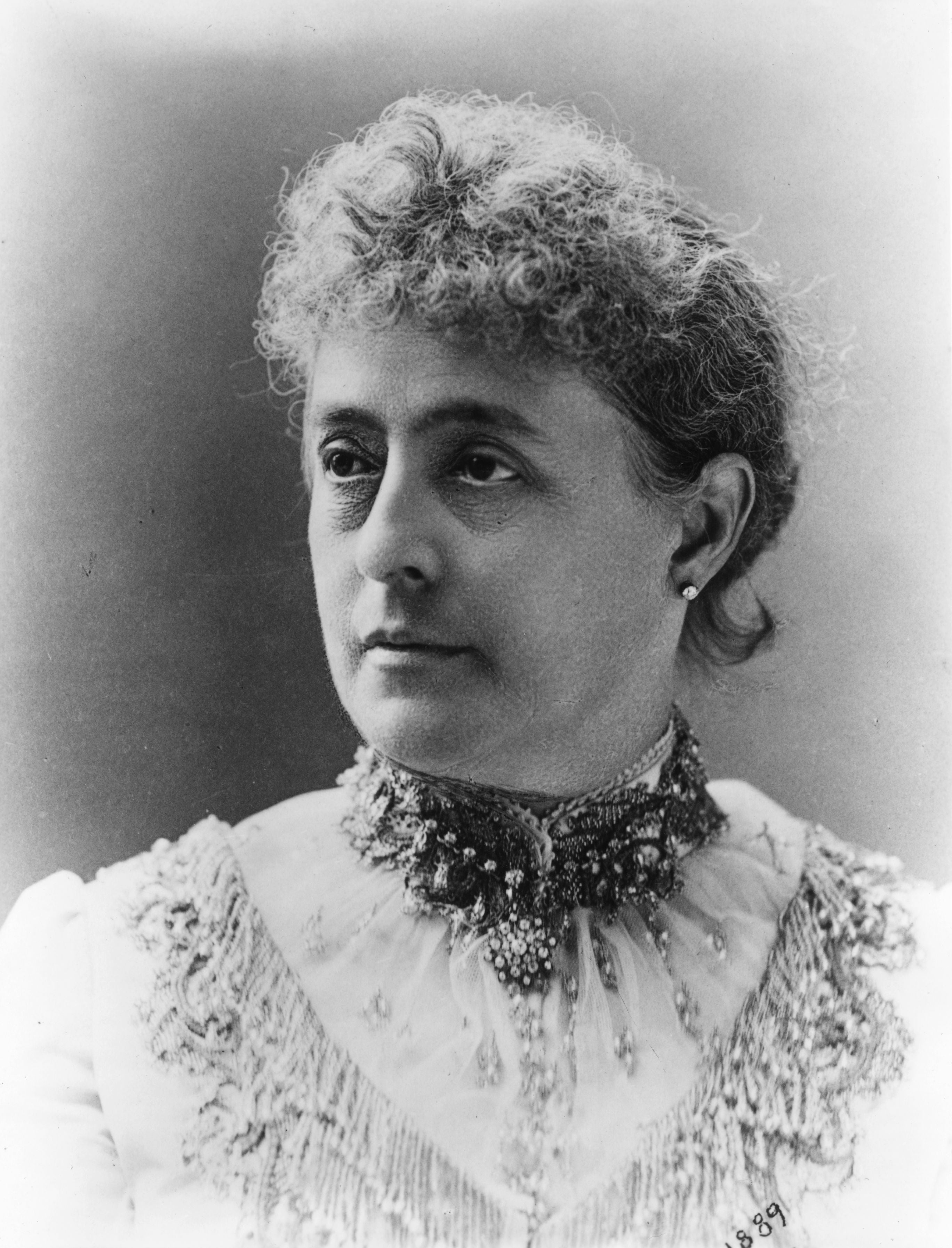 Caroline Neal's Instagram, Twitter & Facebook on IDCrawl