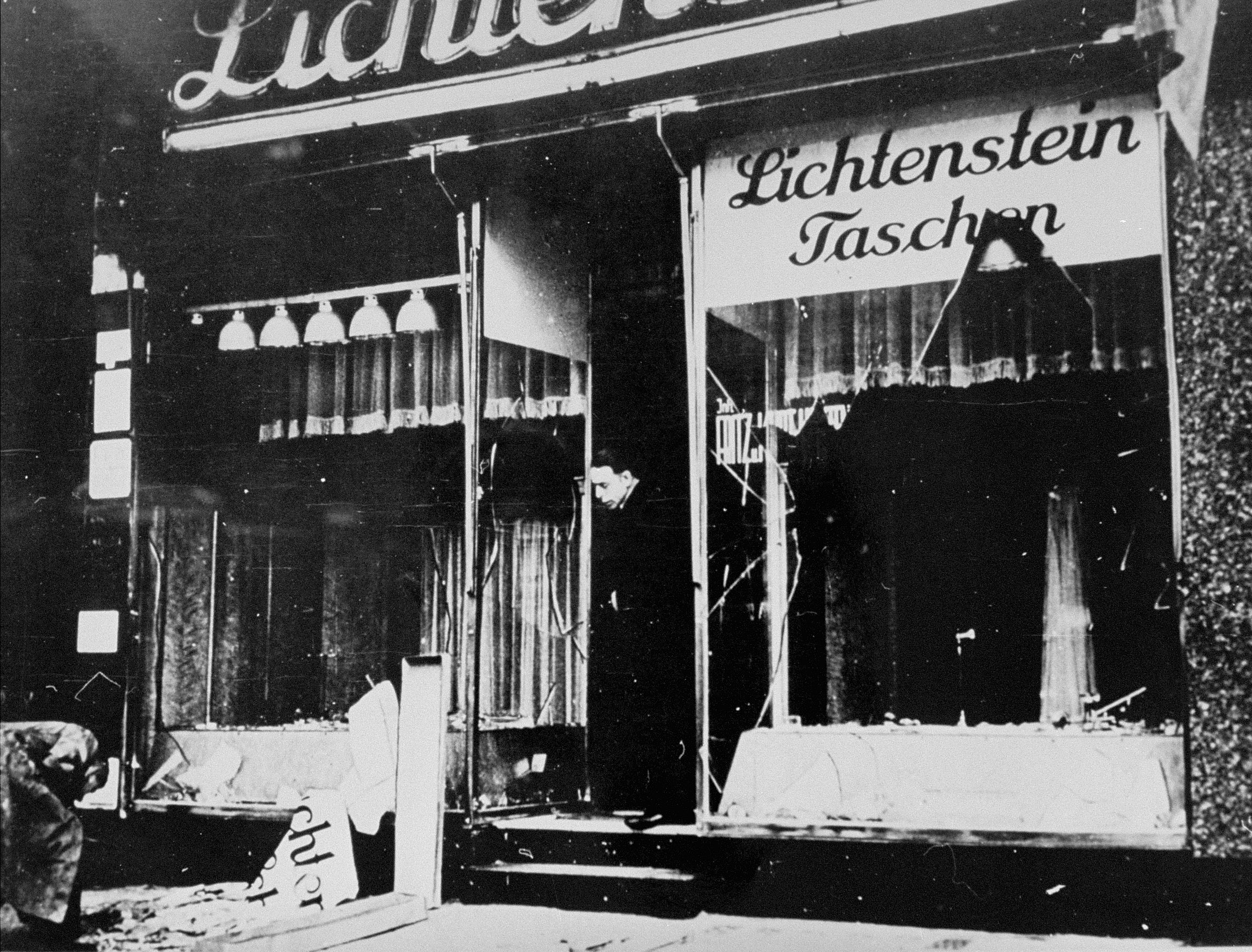 10 Kristallnacht Photos That Capture the Horror of 'The Night of Broken ...