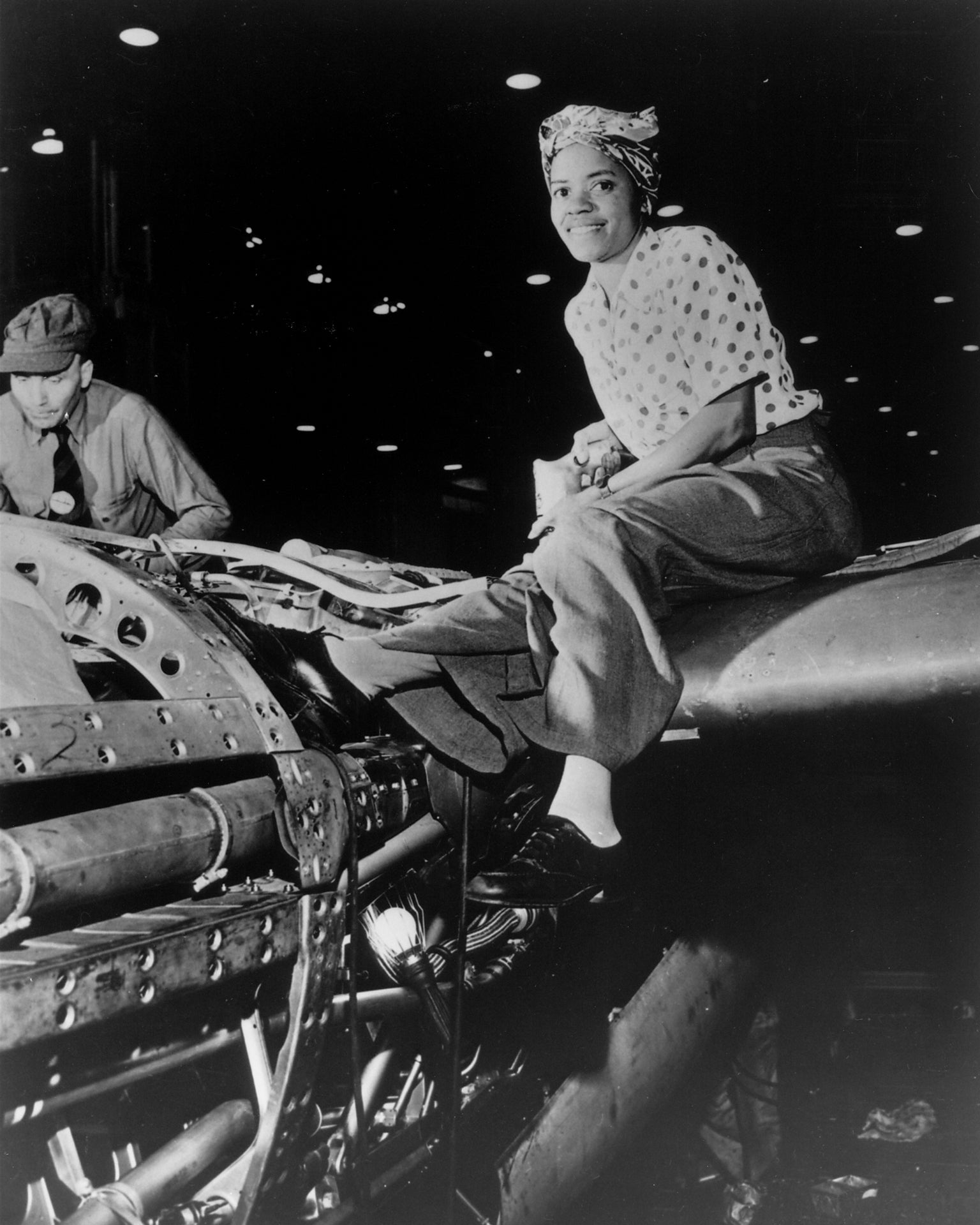 Women of the WWII Workforce: Photos Show the Real-Life Rosie the ...