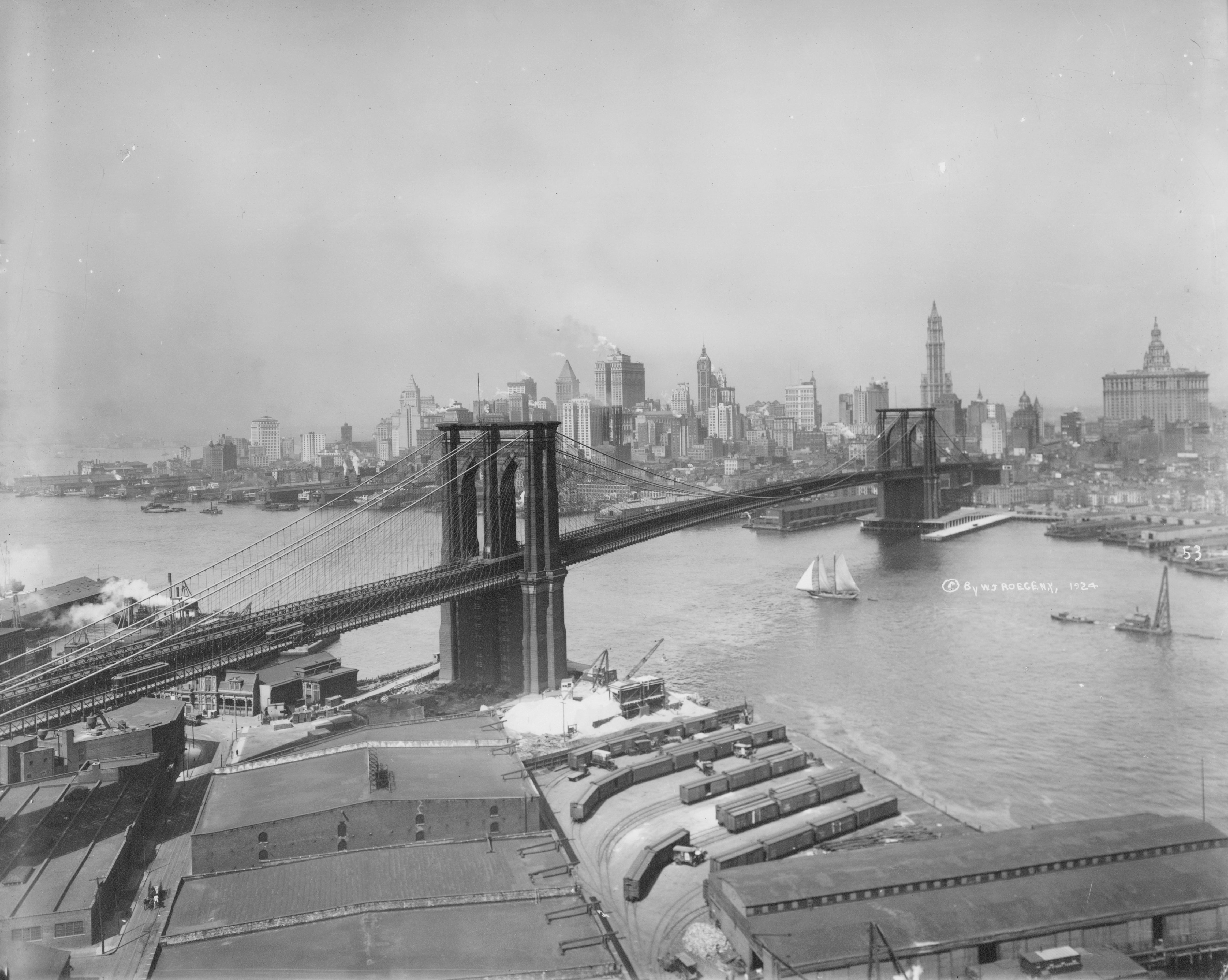 Construction of the Brooklyn Bridge Took 14 Years—And Multiple Lives ...