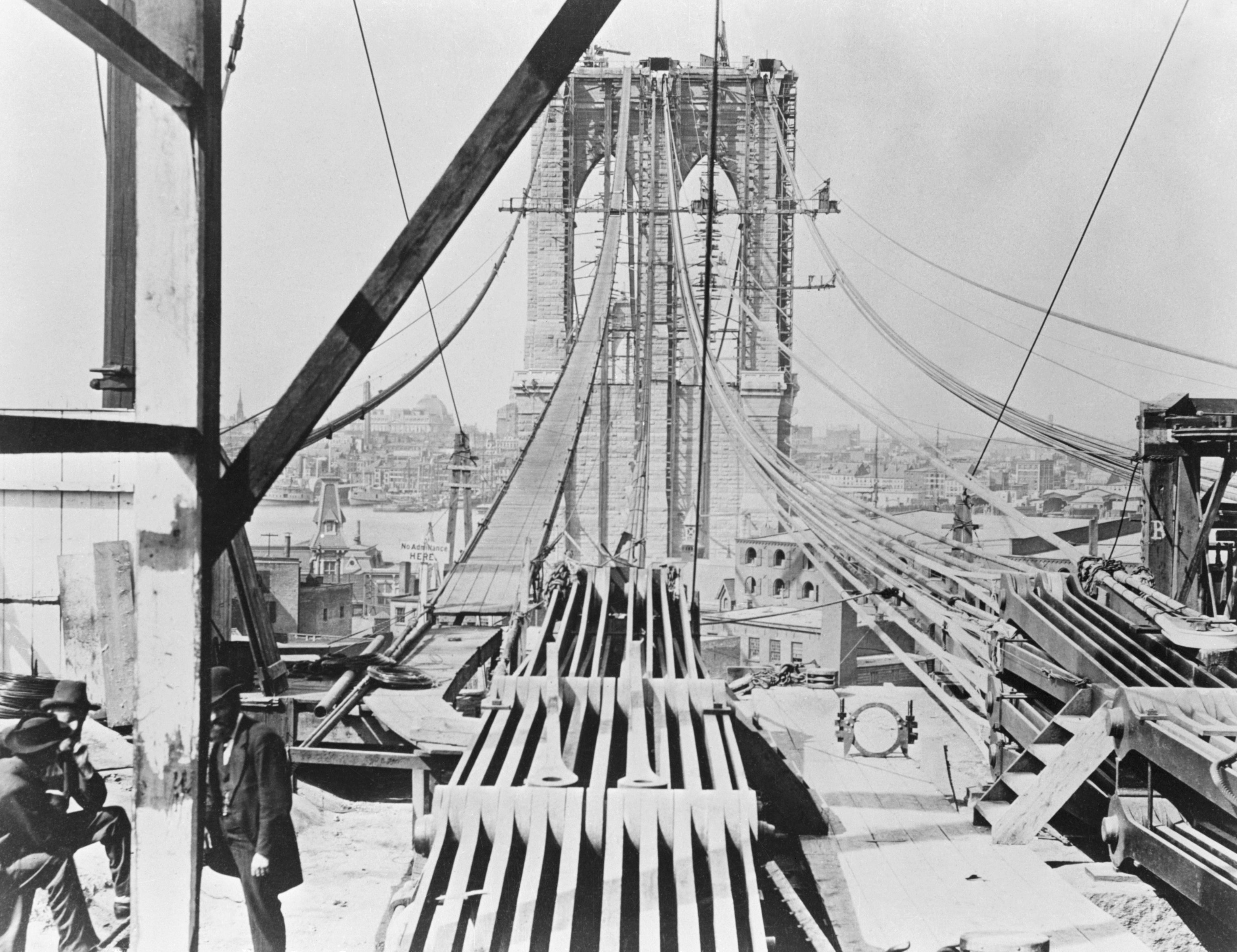 Construction of the Brooklyn Bridge Took 14 Years—And Multiple Lives ...
