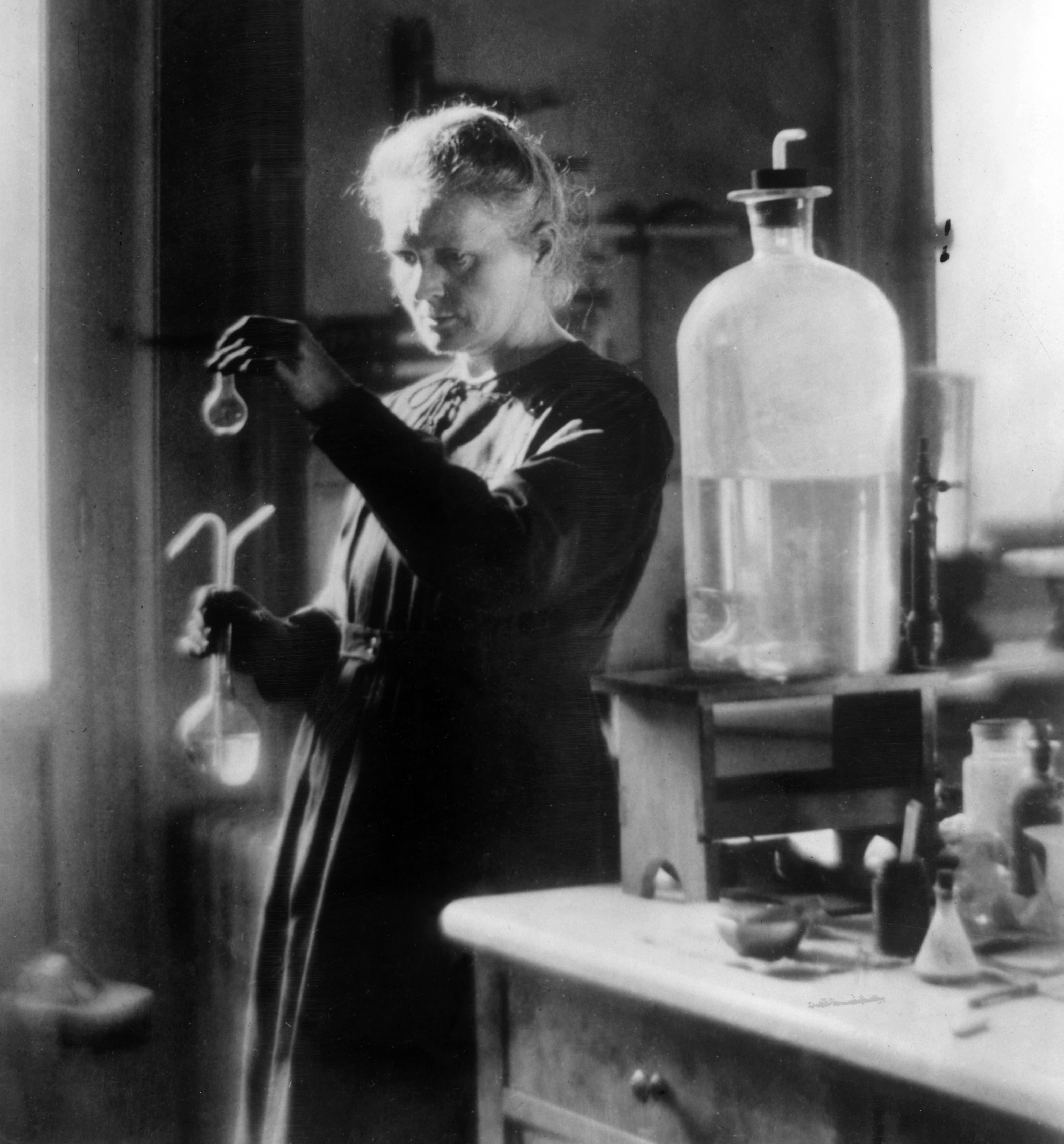 Marie Curie: Facts About the Pioneering Chemist | HISTORY