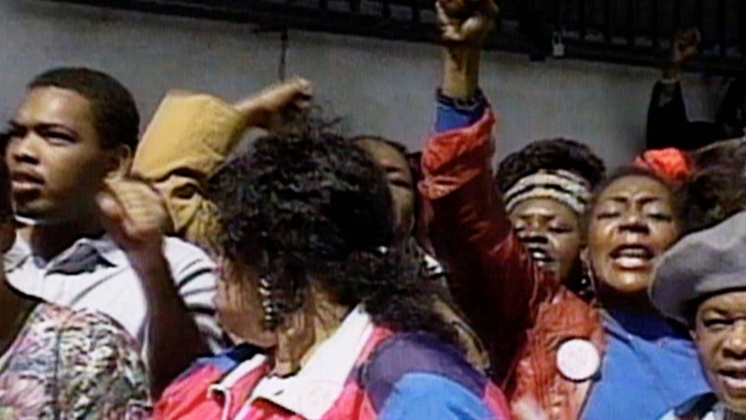 1990s: Peace, Prosperity and the Internet | HISTORY