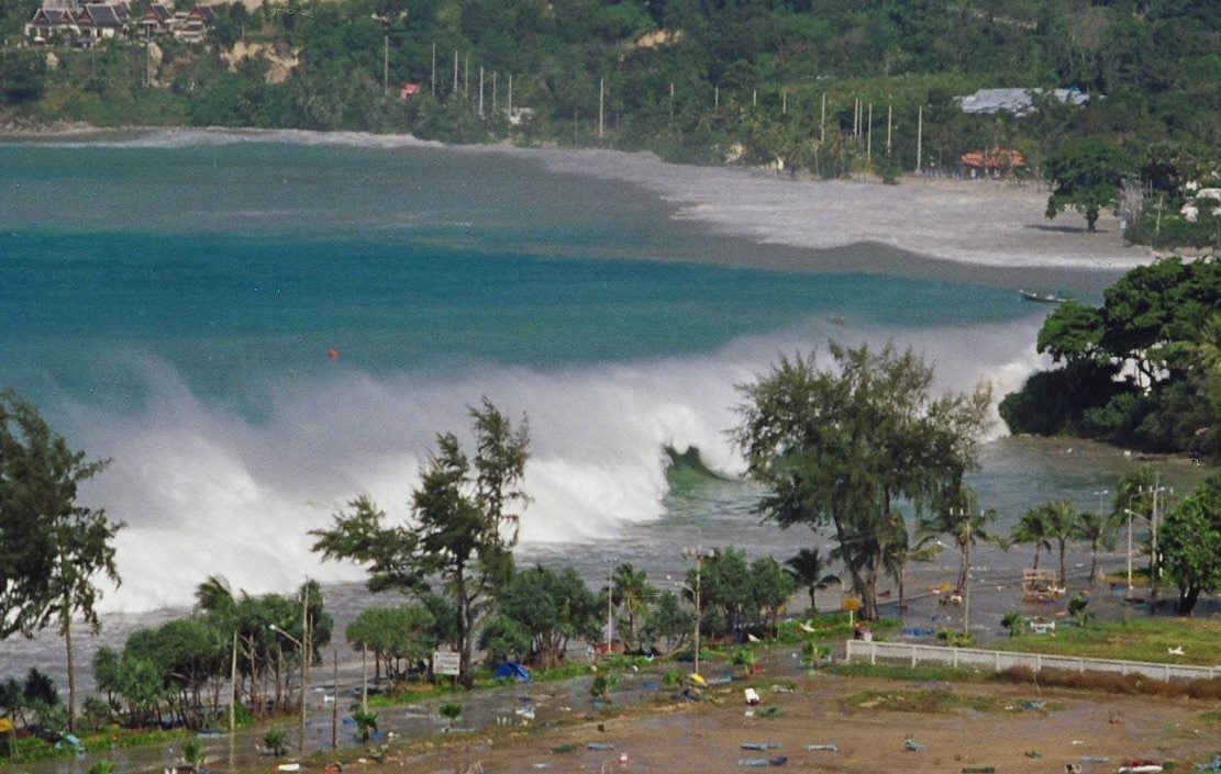 The 2004 Tsunami Wiped Away Towns With 'Mind‑Boggling' Destruction ...