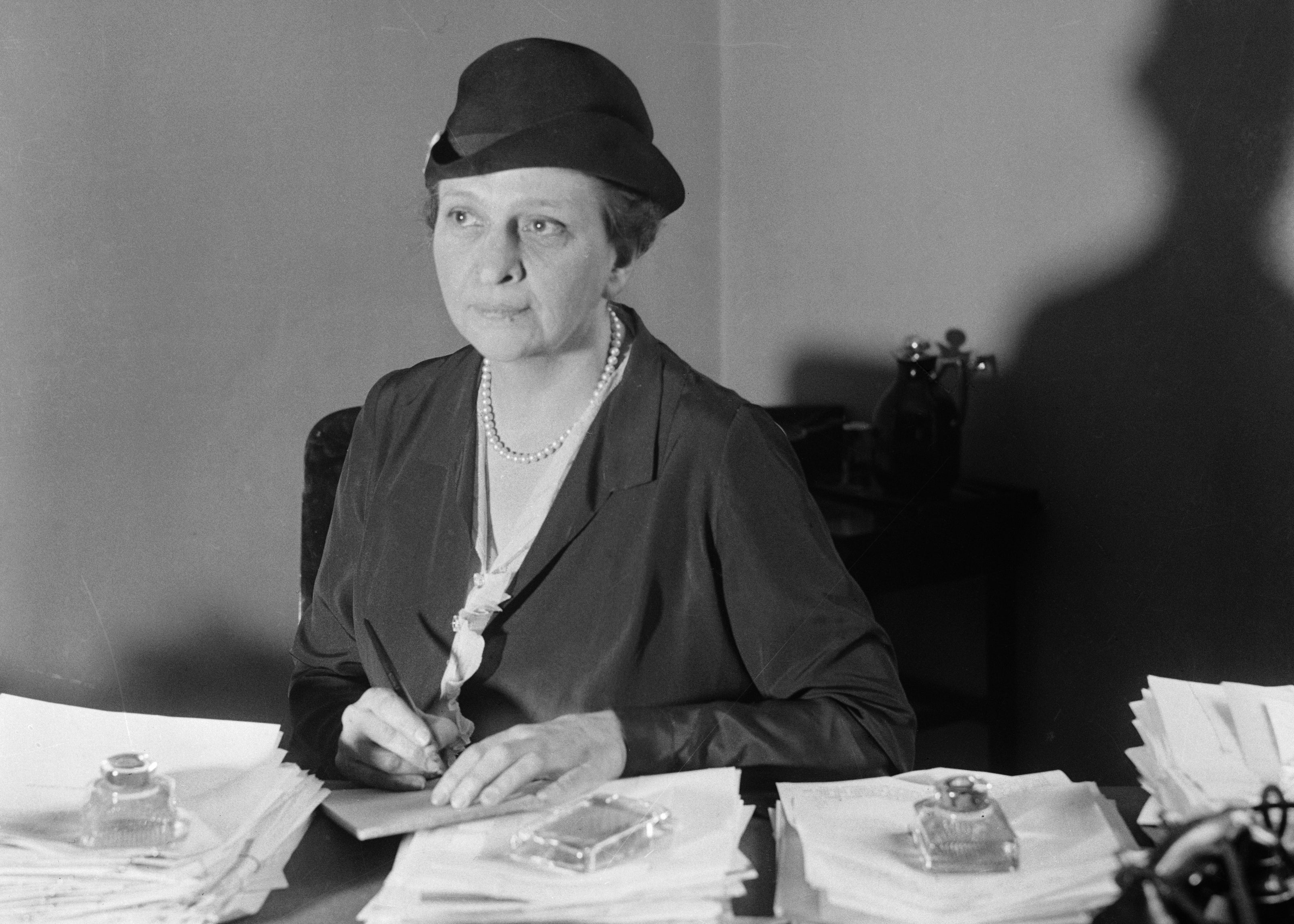 The Origins of the Five‑Day Work Week in America | HISTORY