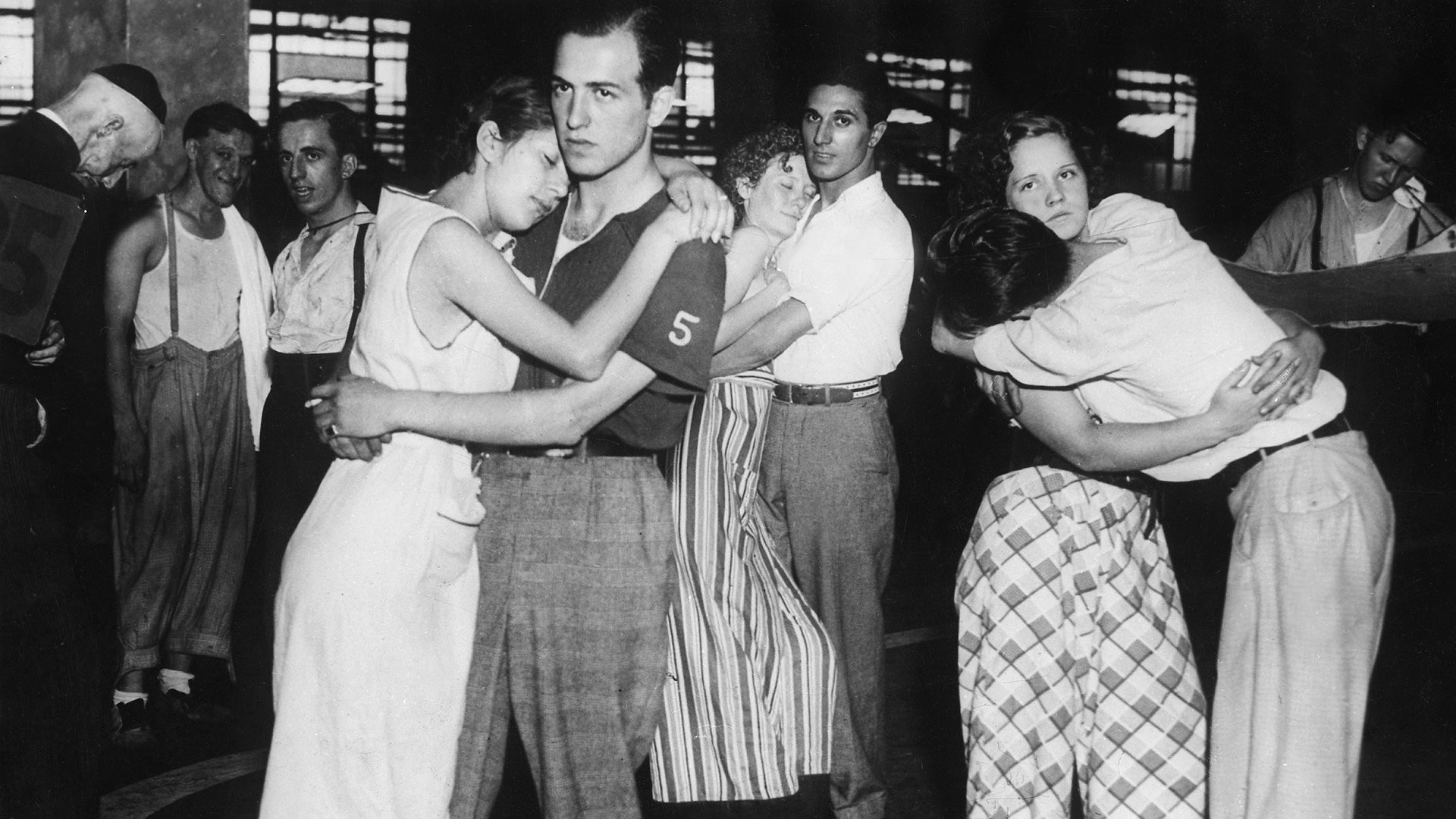 10 Ways Americans Had Fun During the Great Depression | HISTORY