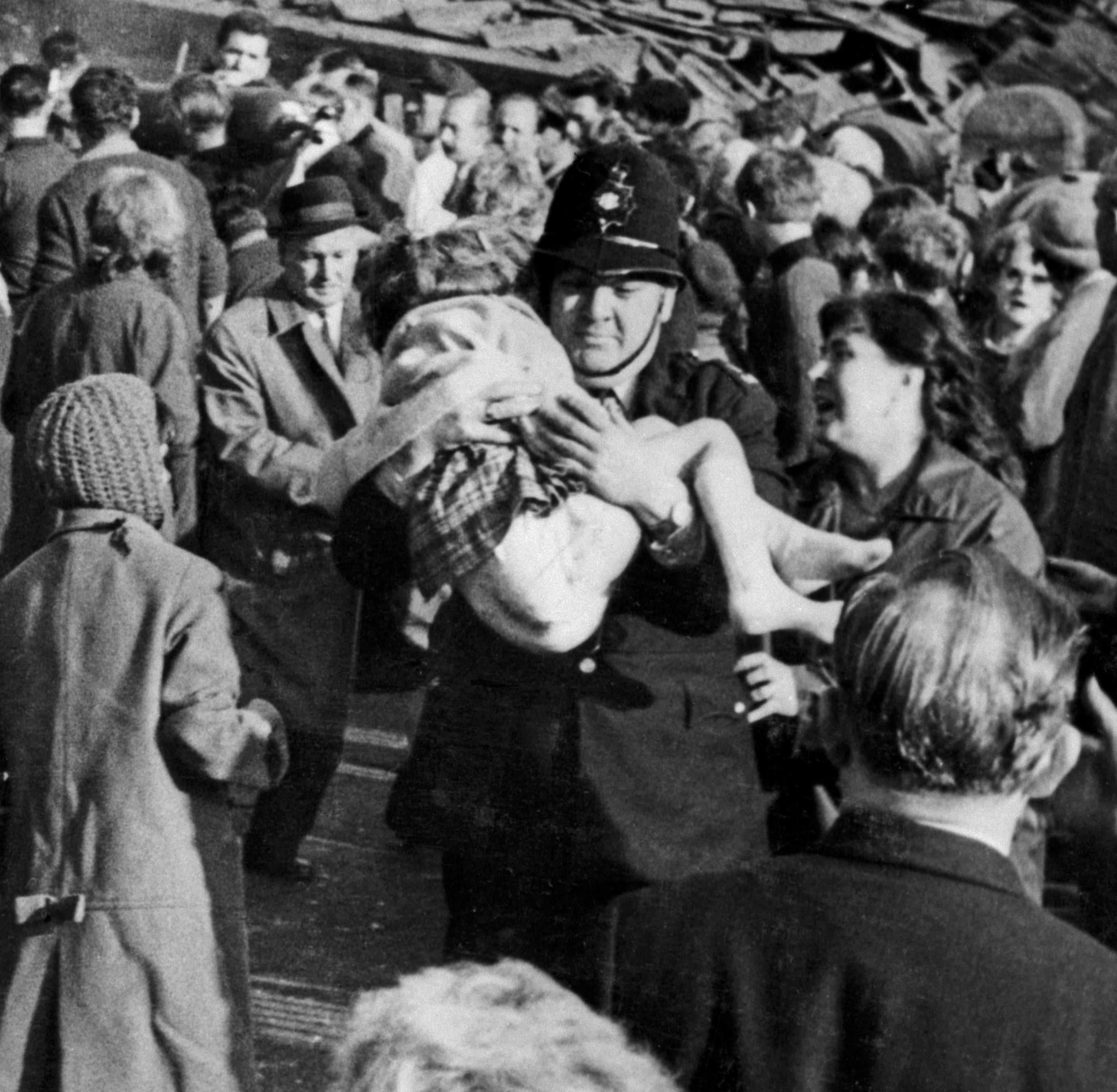 How the 1966 Aberfan Mine Disaster Became Elizabeth II's Biggest Regret ...