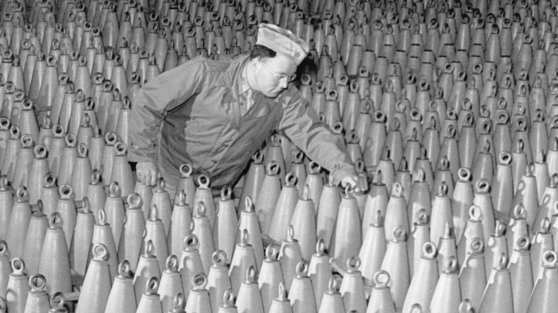 How a WWII Disaster—and Cover-up—Led to a Cancer Treatment Breakthrough ...