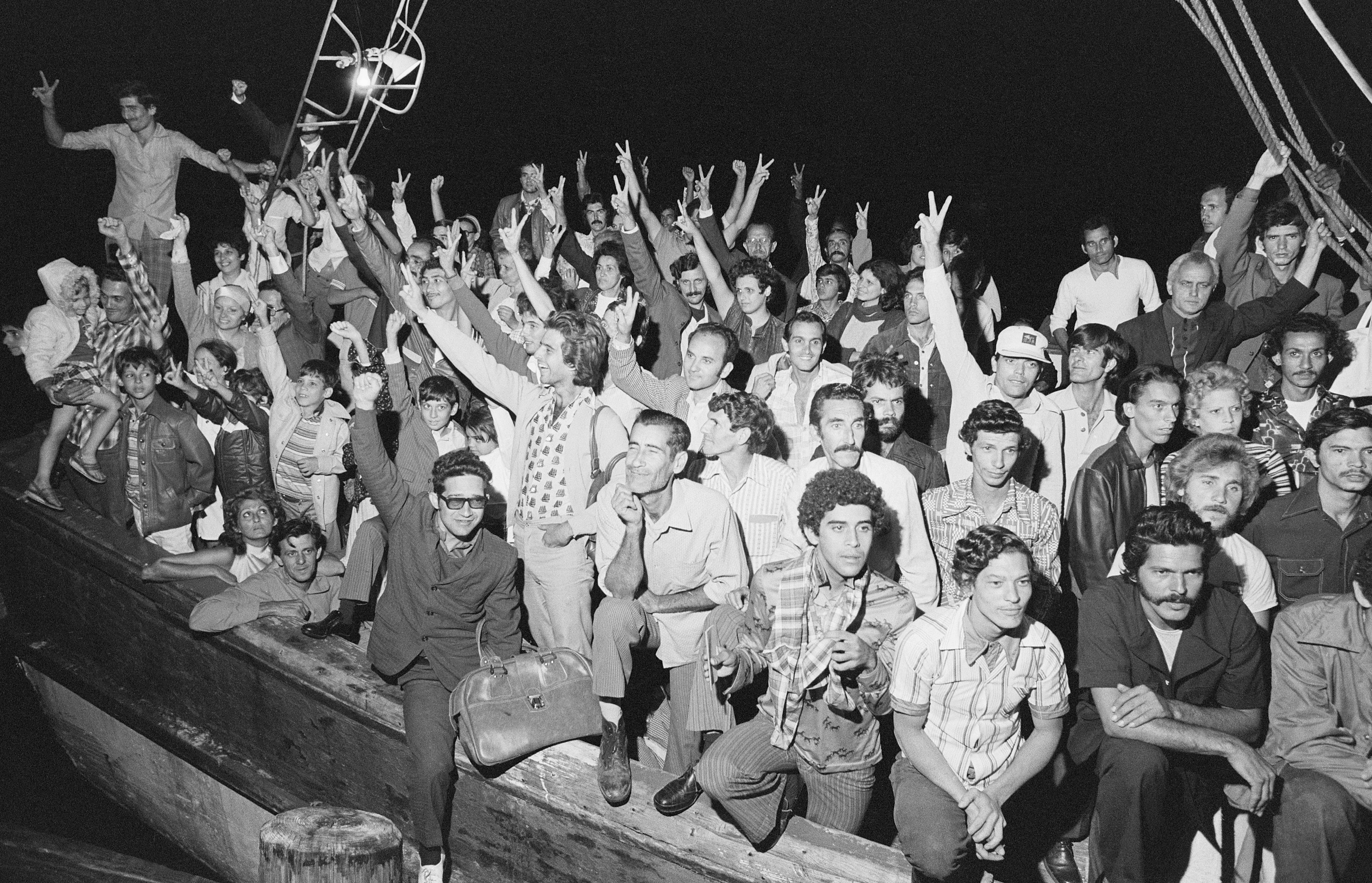 The Mariel Boatlift: How Cold War Politics Drove Thousands of Cubans to ...