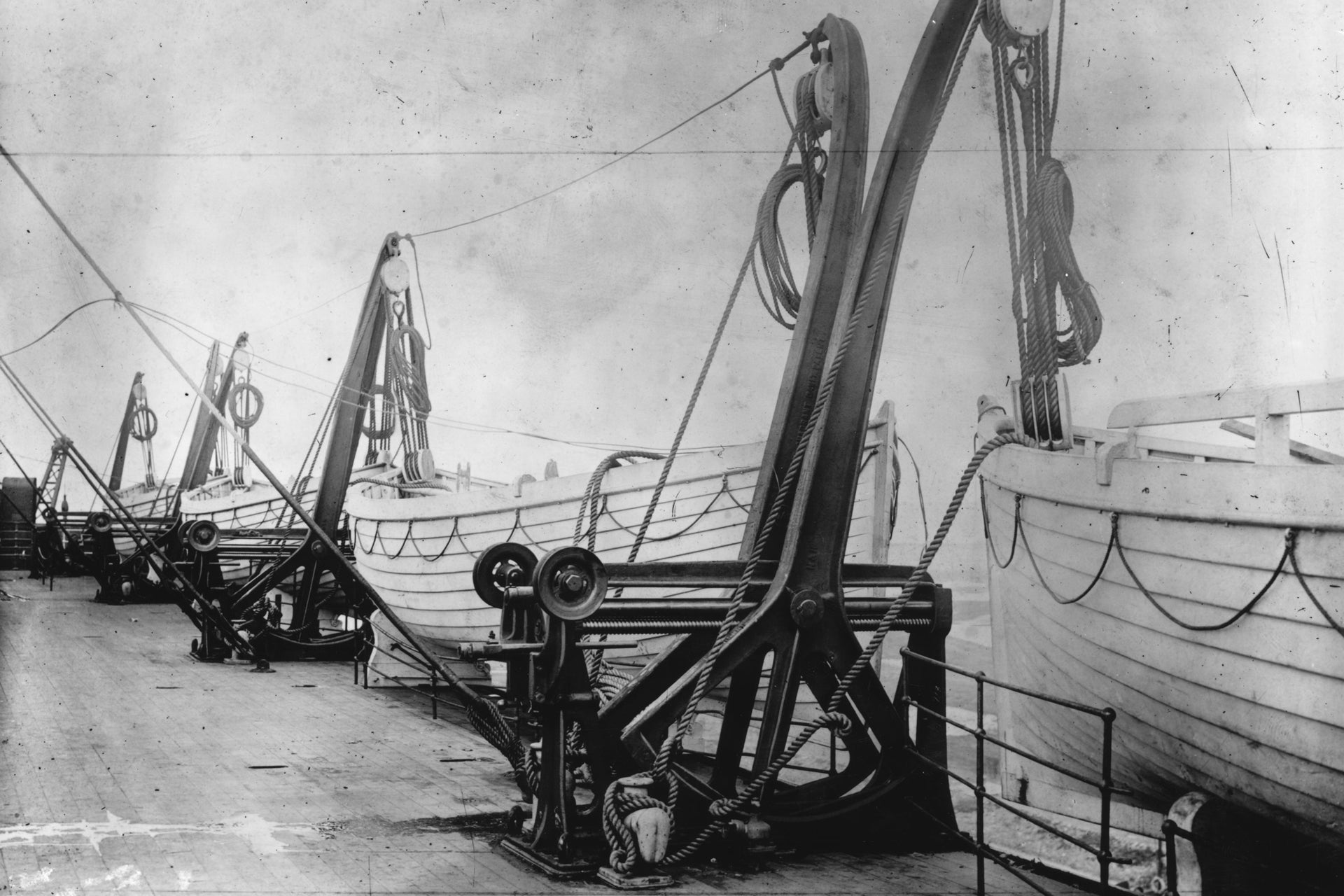 Titanic by the Numbers: From Construction to Disaster to Discovery ...