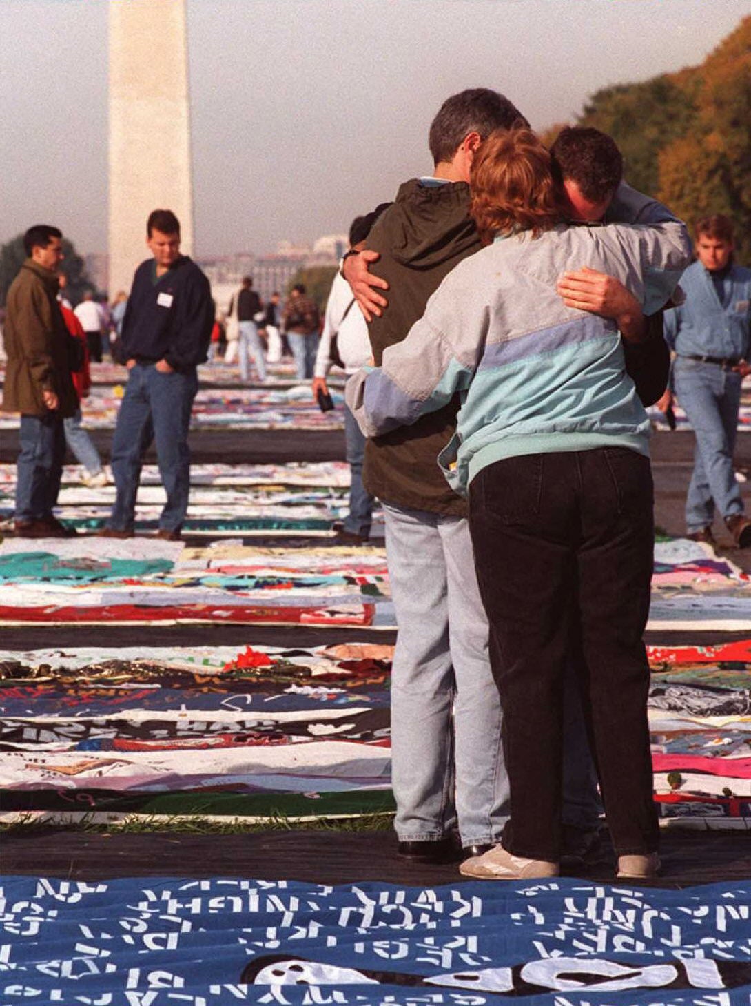 How the AIDS Quilt Allowed Millions to Memorialize the Epidemic | HISTORY