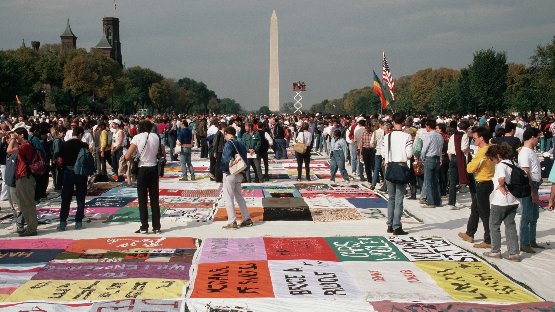 How the AIDS Quilt Allowed Millions to Memorialize the Epidemic | HISTORY
