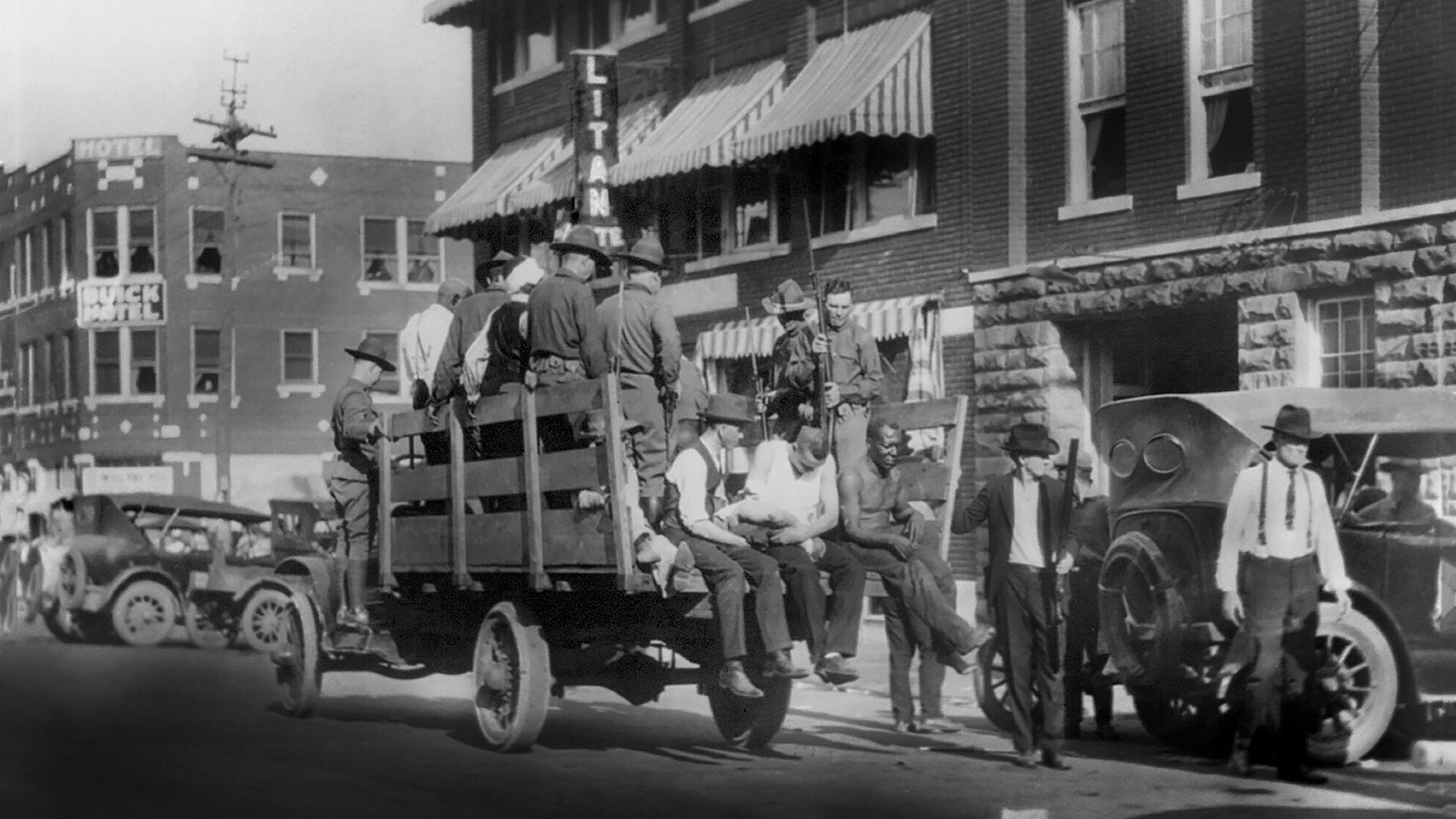 'Black Wall Street' Before, During and After the Tulsa Race Massacre ...