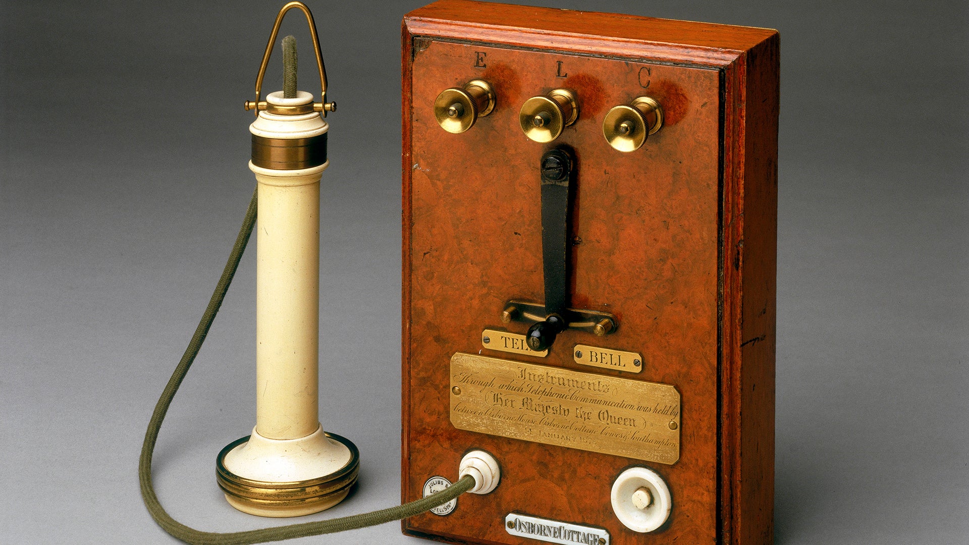 6 Everyday Inventions That Debuted at World's Fairs | HISTORY