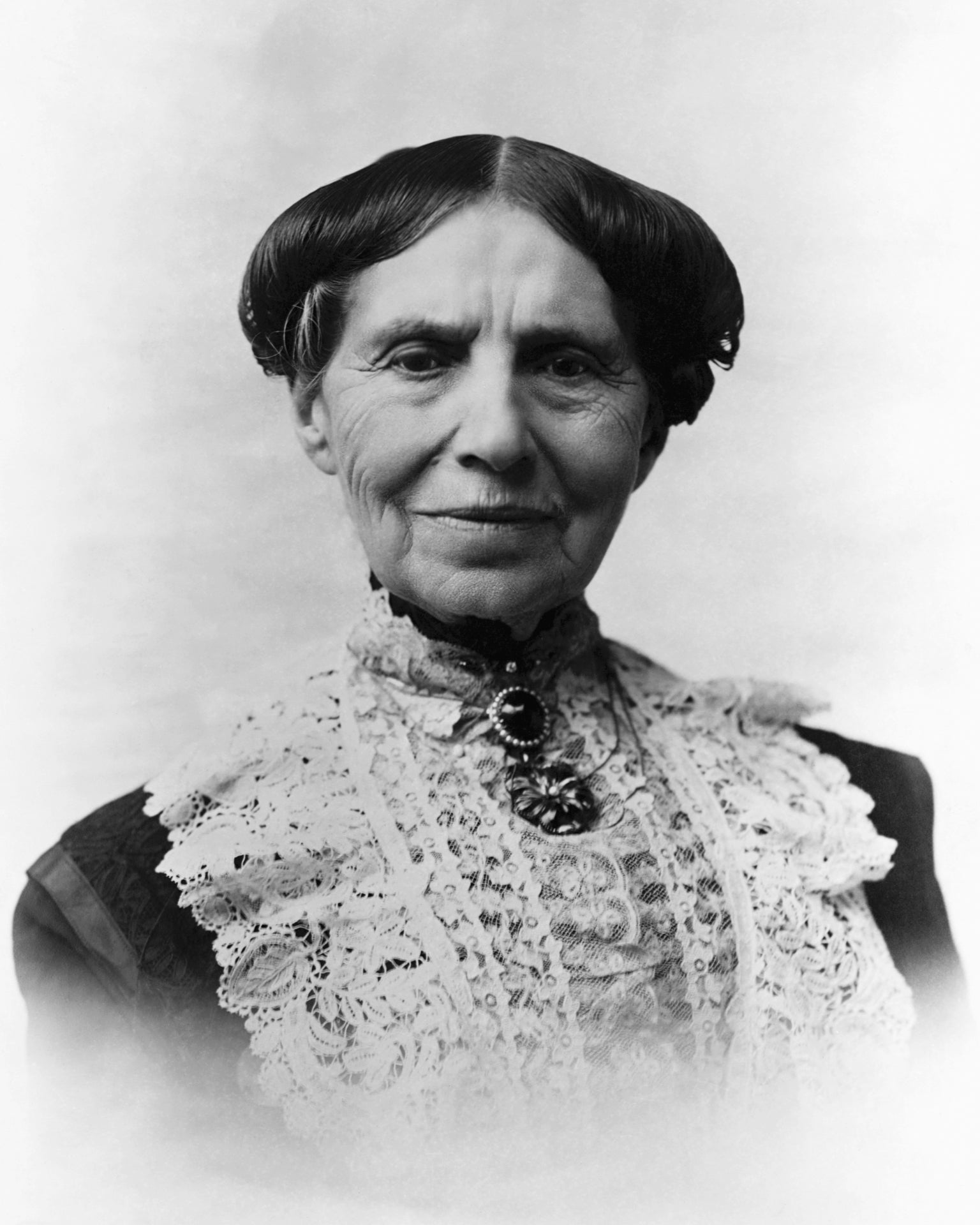 Clara Barton: 7 Facts about the Civil War Nurse and Medical Pioneer ...