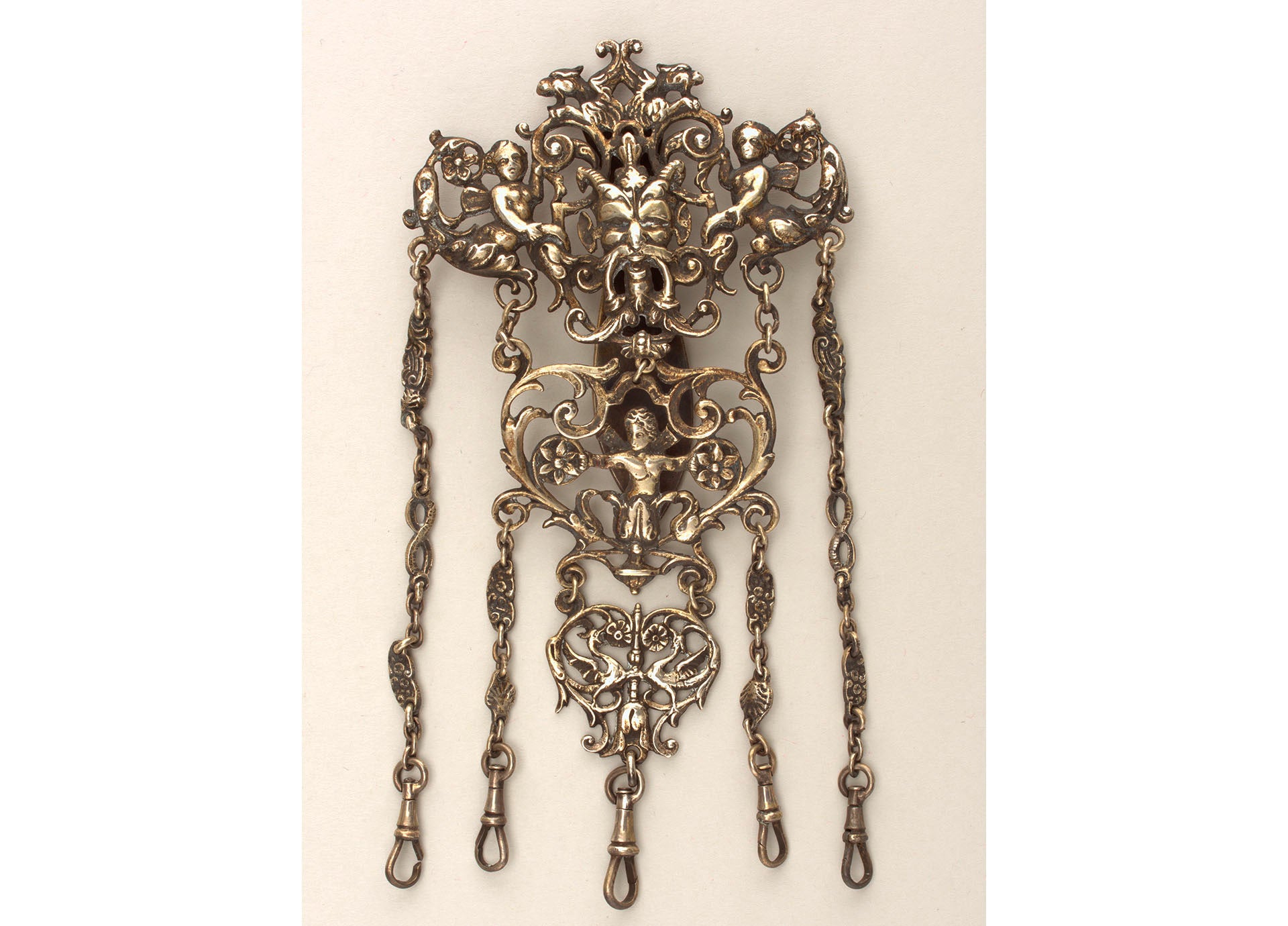 11 Everyday Objects Used by Gilded Age Elites | HISTORY